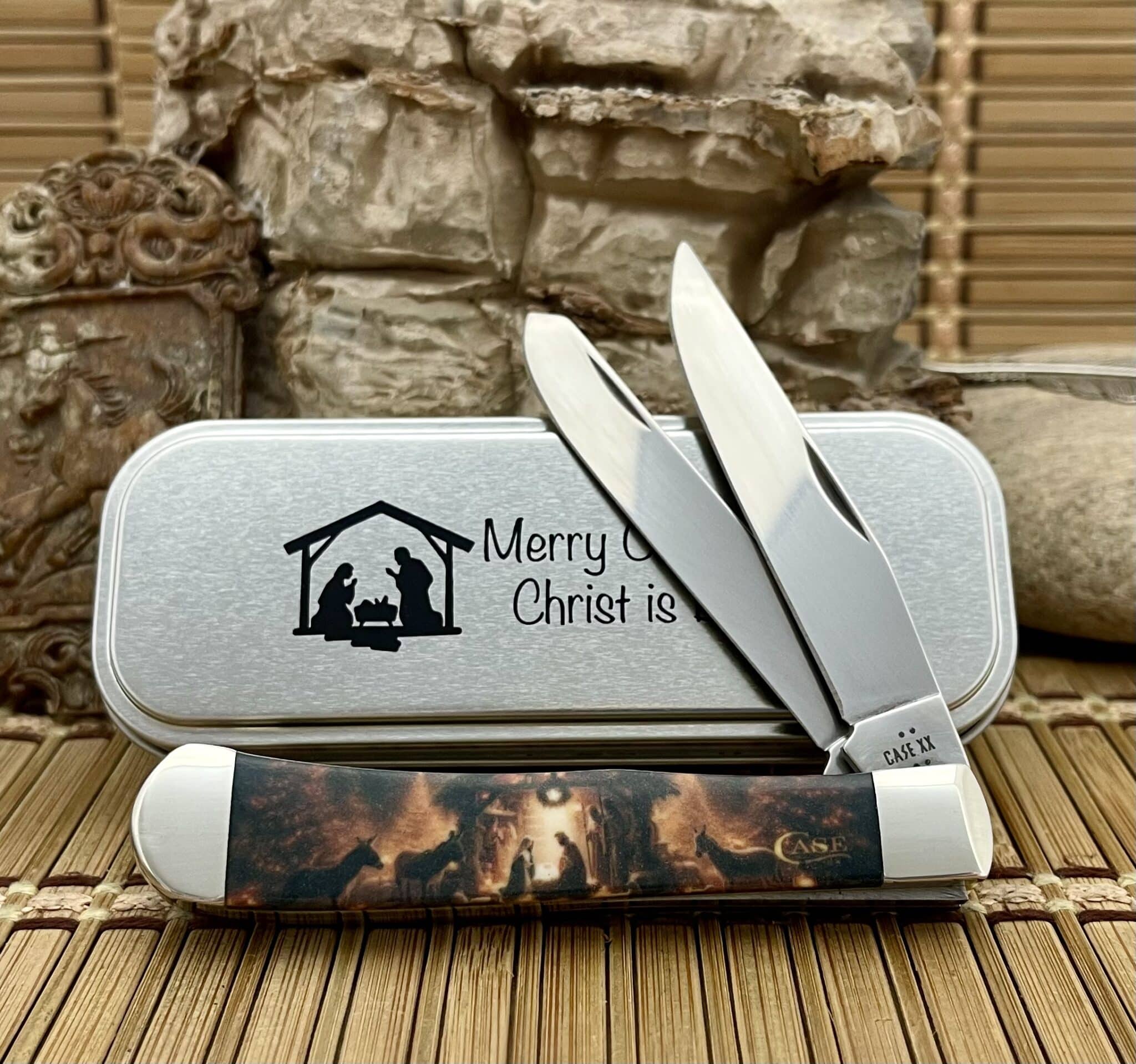 Case XX Christmas Trapper Knife - Manger Color Infusion